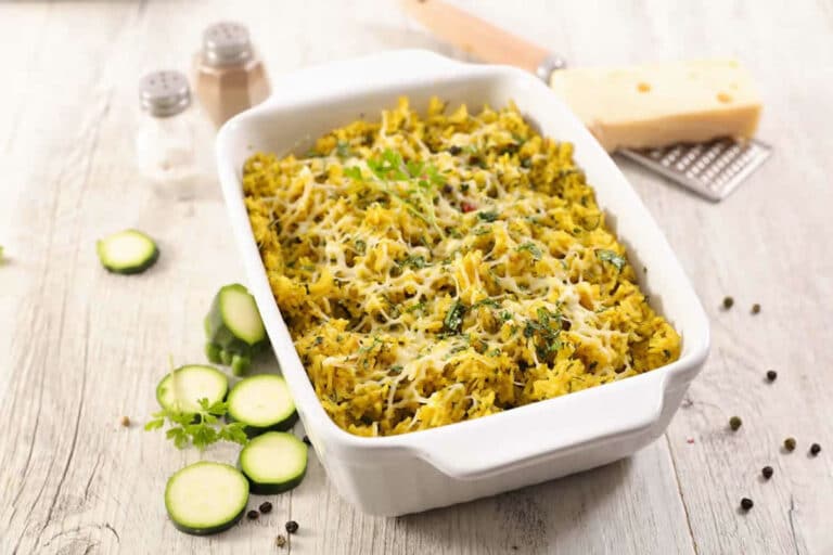 Gratin de riz aux courgettes et à la viande hachée : Un repas savoureux ...
